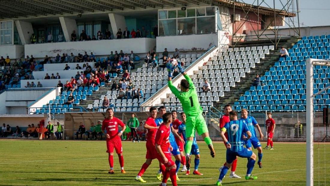 Duelul de la distanţă, CSM Slatina - Progresul Spartac, continuă ...