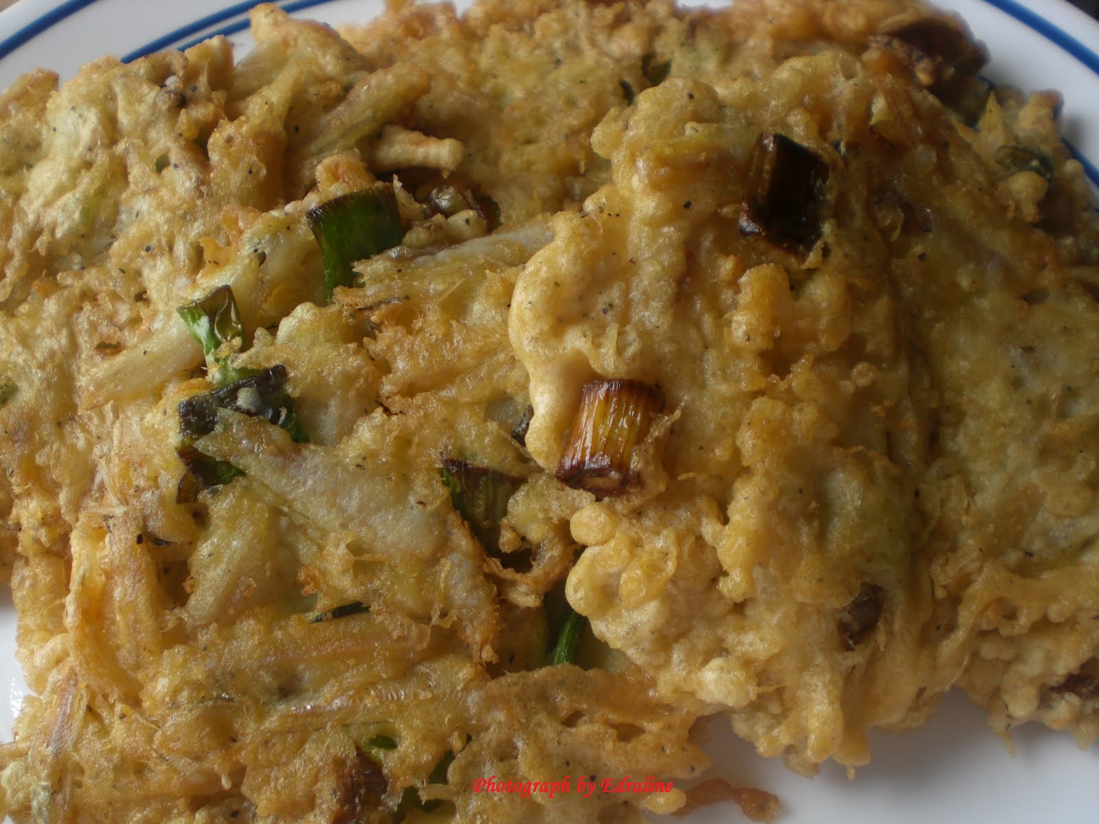 Sarap Recipes: Crispy Anchovy Fritter (Ukoy na Dilis)