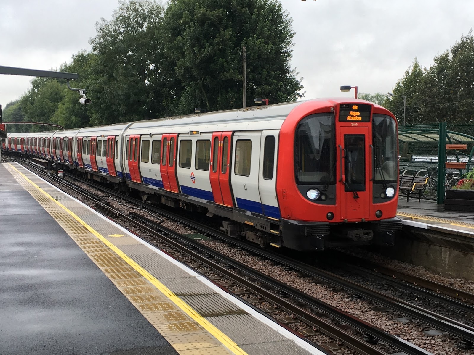 British Diesels and Electrics: London Underground S7/S8 Stock