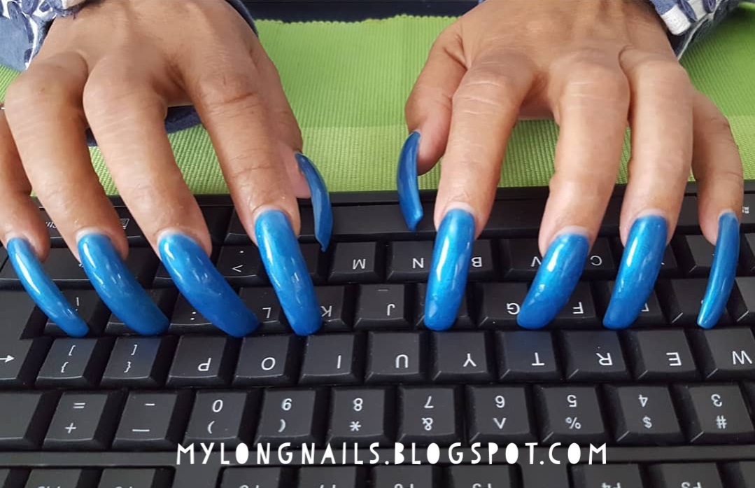 Long Nails: Denise(DLB)'s sexy long nails - 1