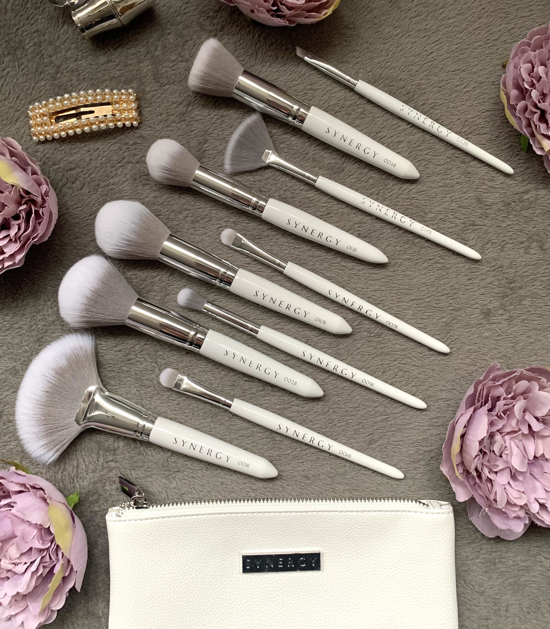 SYNERGY COLLECTION 10 PIECE BLANC BRUSH SET - JUELOOK
