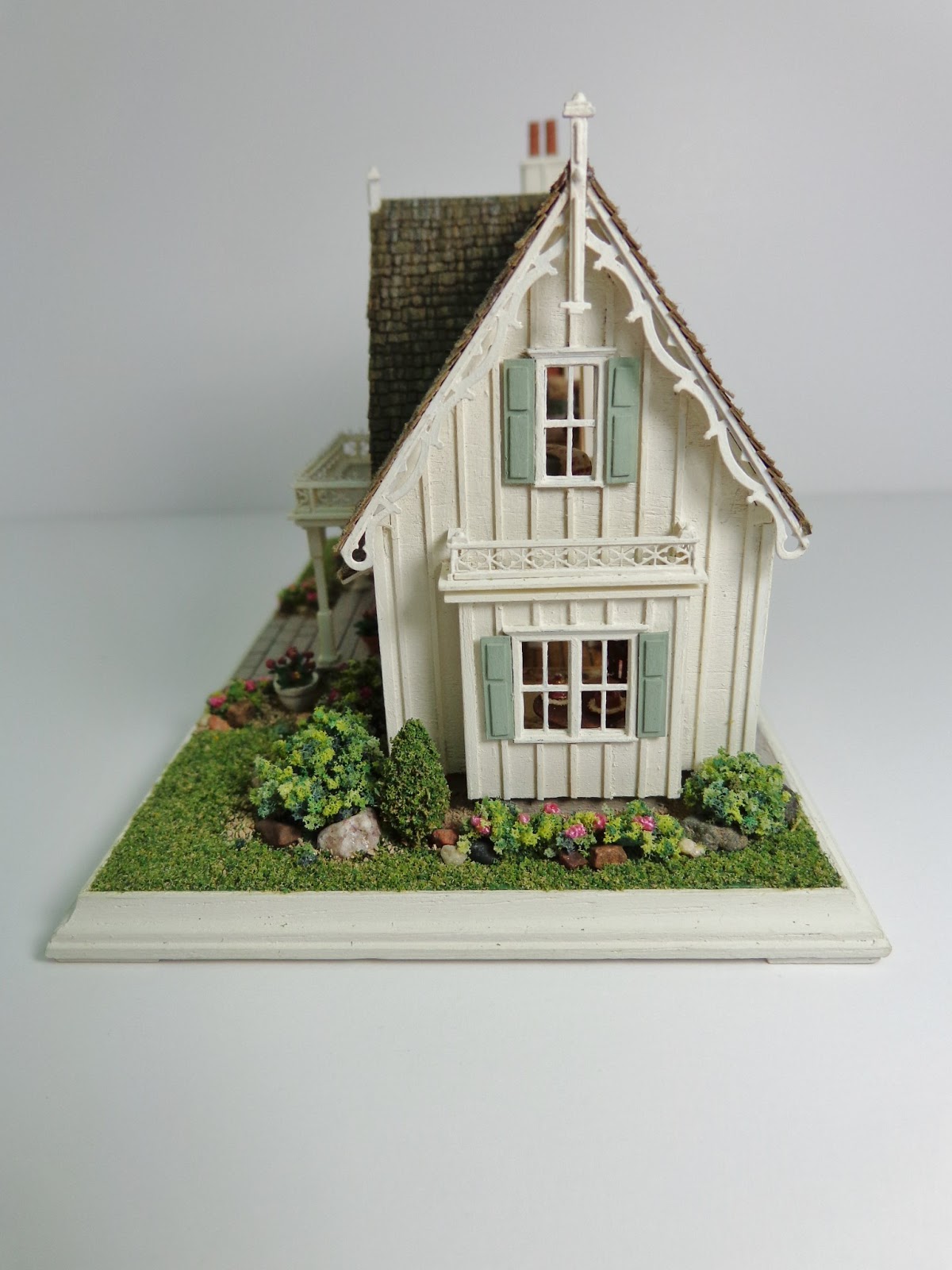 Miniature Miniatures - Nell Corkin: Carpenter Gothic Cottage - 2