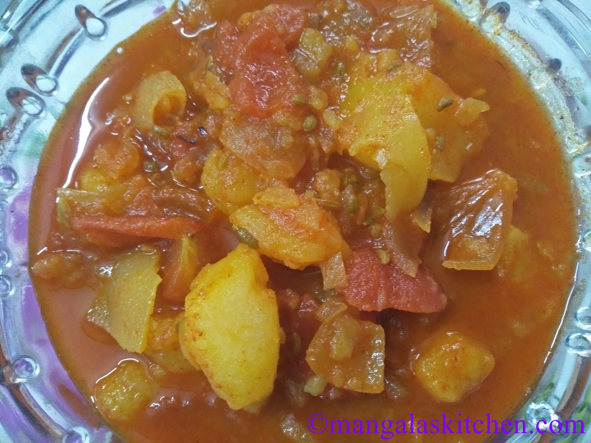 Poori Sagu | Potato Sagu | Bombay Sagu for Poori | North Indian Bhaji ...