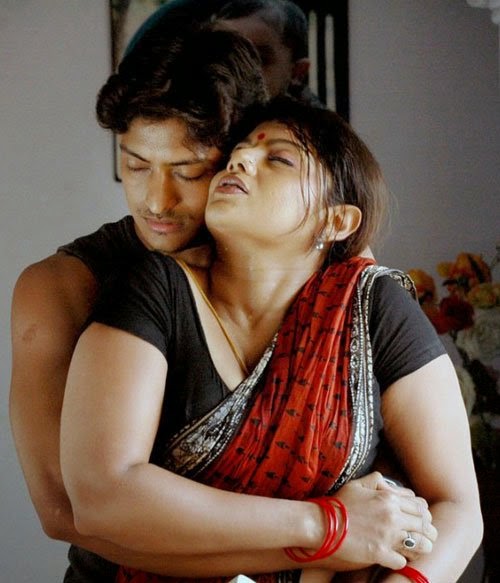 Review Thurogam Nadanthathu Enna Tamil Movie Review