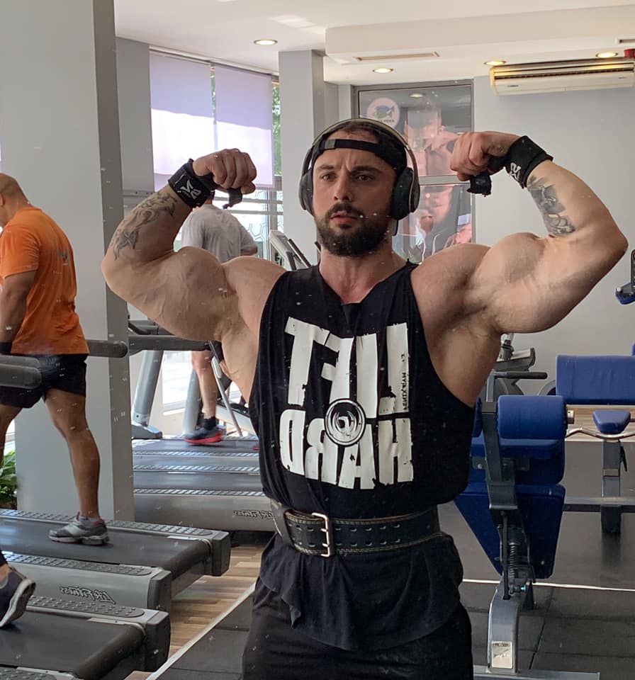 Worldwide Bodybuilders: Bulgarian mega macho Miroslav Dimitrov