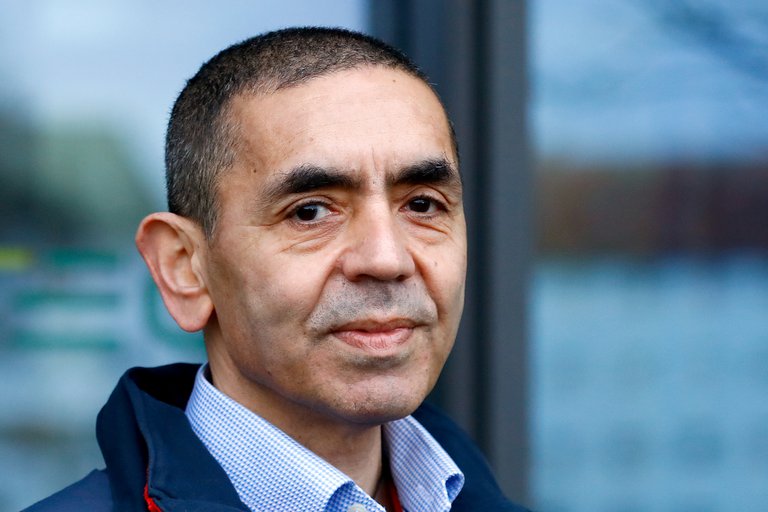 santiago30caballeros.com: Ugur Sahin, científico de Pfizer-BioNTech ...