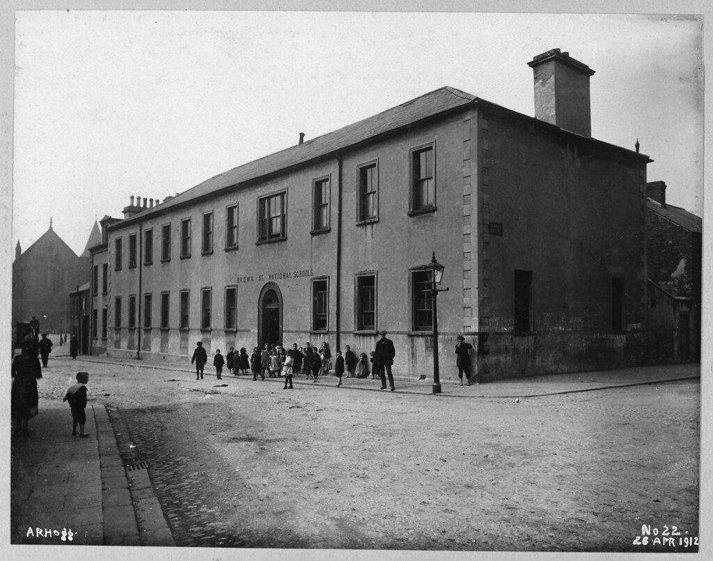 60 Amazing Vintage Photographs Capture Street Life in Belfast in the ...