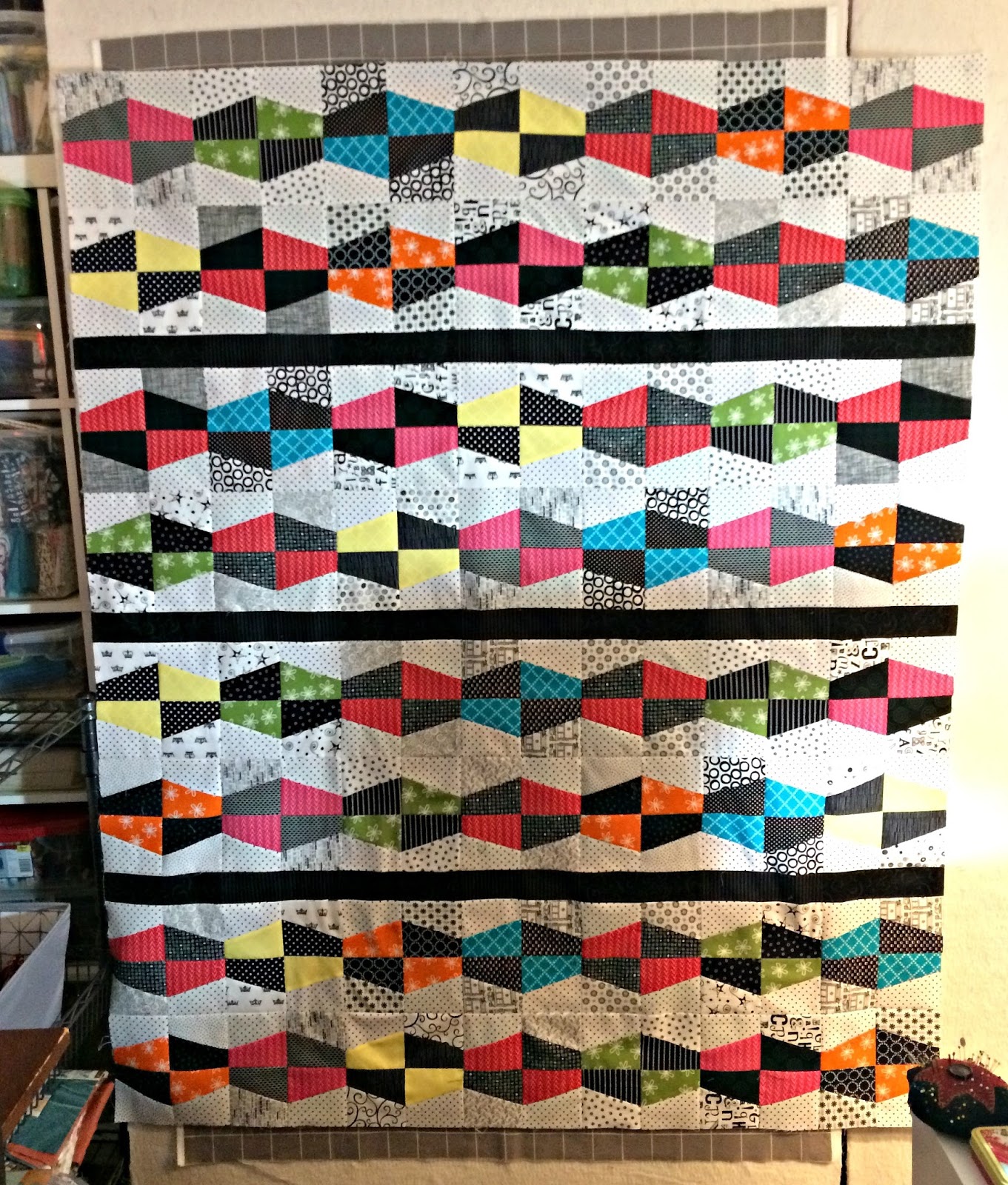 something rosemade: The Last Quilt of 2017: Splash of Color Quilt is ...