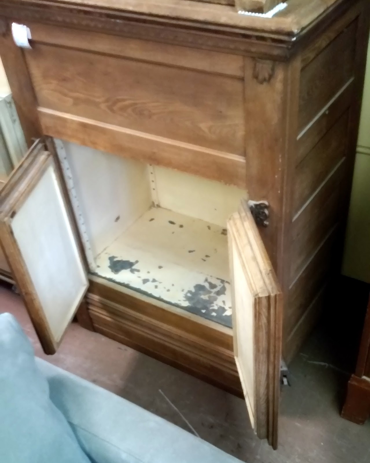 UHURU FURNITURE & COLLECTIBLES: SOLD **BARGAIN BUY** #8081 Vintage Ice ...