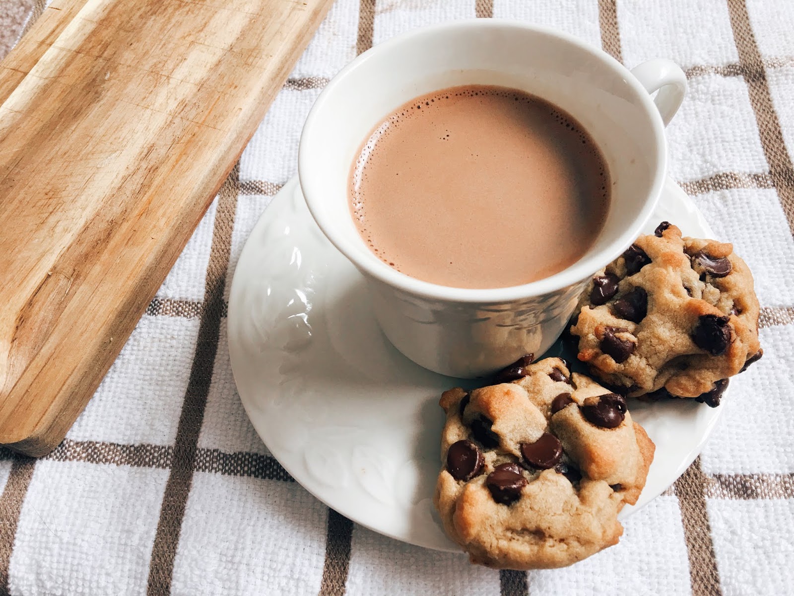 Old Fashioned Hot Cocoa - The Petite Plantation