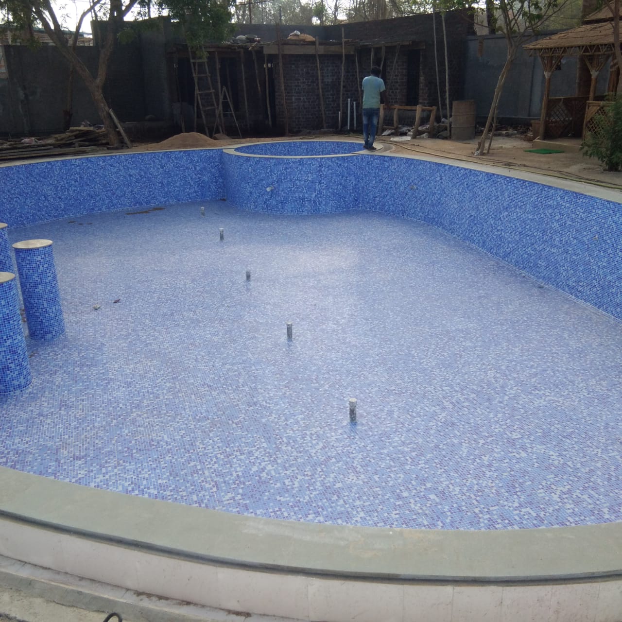 Construction Board: Diamond Pools: Swimming Pool