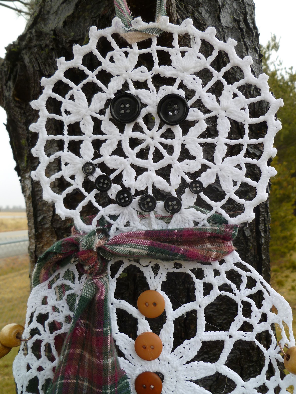 Designs by Diligence: Doily Snowman