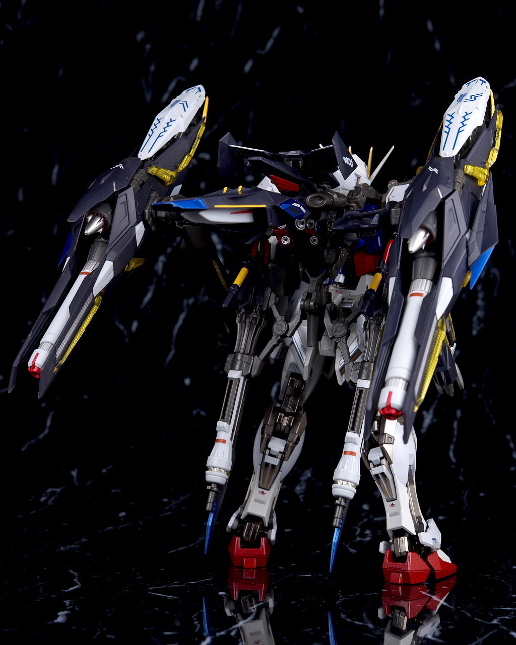 [ Review ] - Metal Build - Lightning Striker