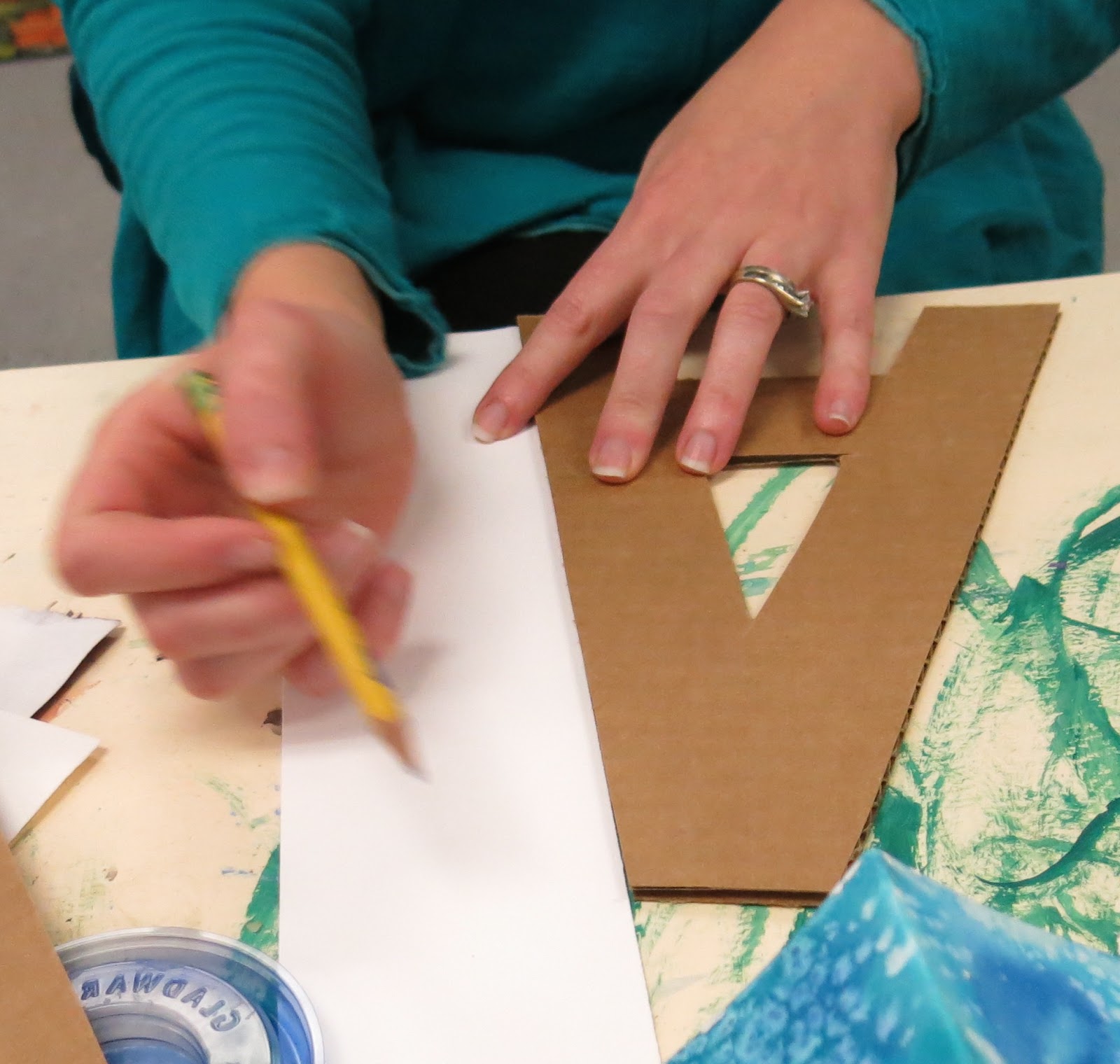 Cassie Stephens: middle school art projects