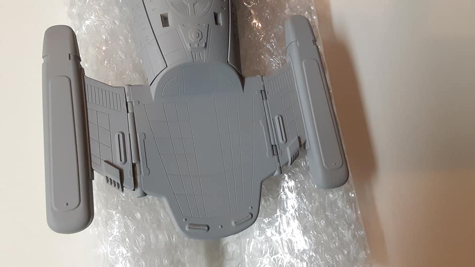 The Trek Collective: Round 2 Models reveal brand new USS Voyager model ...