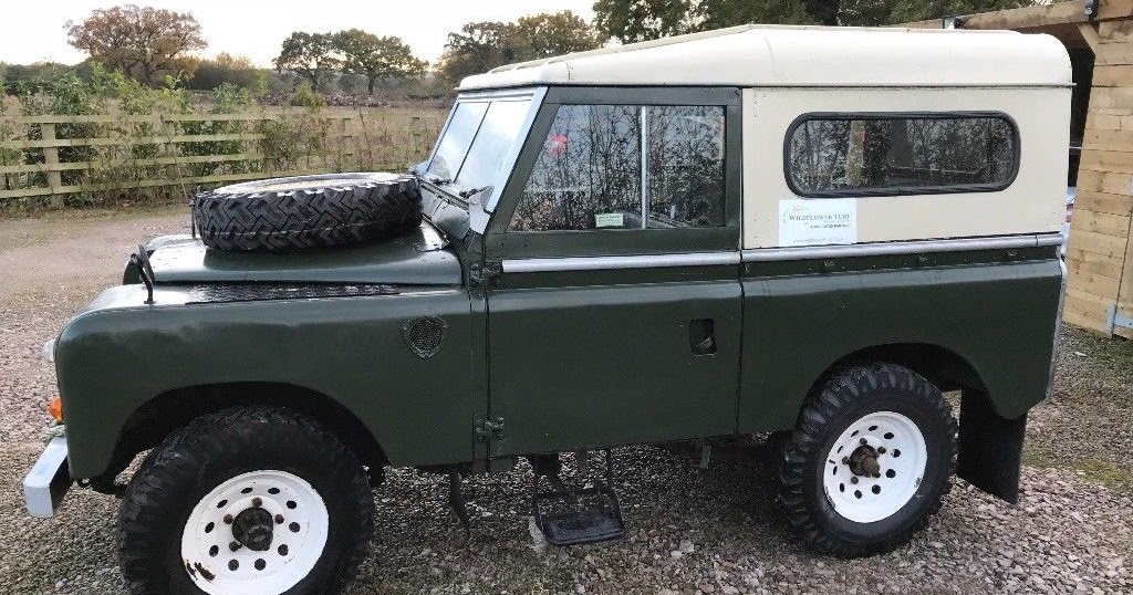Landrover Defender: Series 2 Land Rover Hard Top
