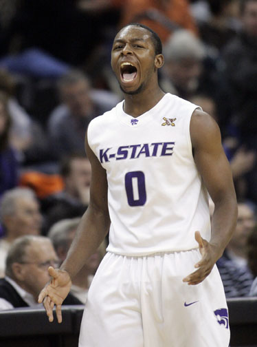 BASKETBALL WORM: JACOB PULLEN FULMINA A LOS RECIEN NOMBRADOS NUMERO 1 ...