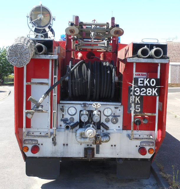 Landrover Defender: Land Rover IIB Forward Control Fire Engine (ex ...