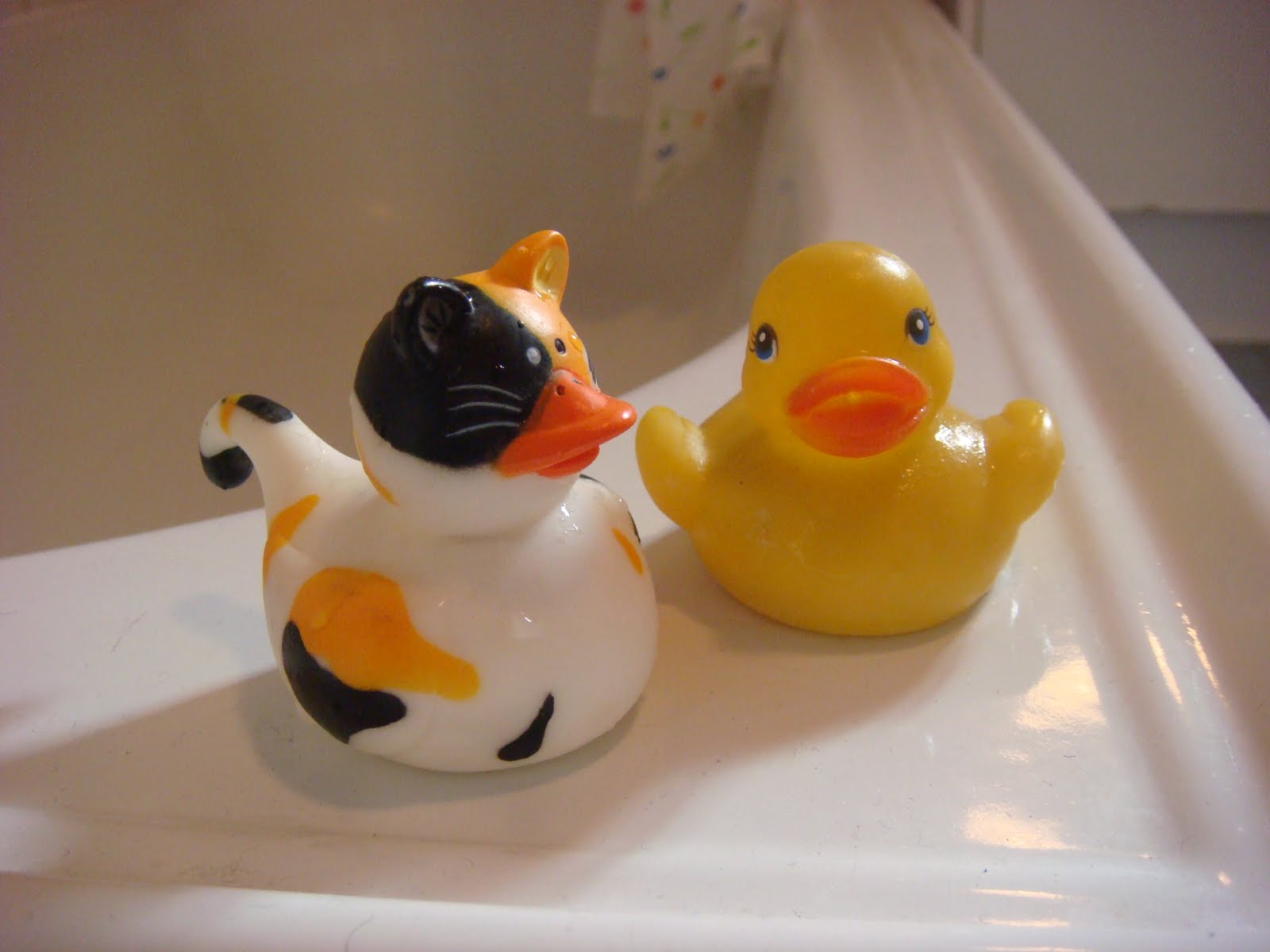 Randomly Yours, Julia: Random Objects