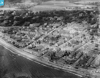 Laurie Bidwell: Broughty Ferry from Above 1927-33