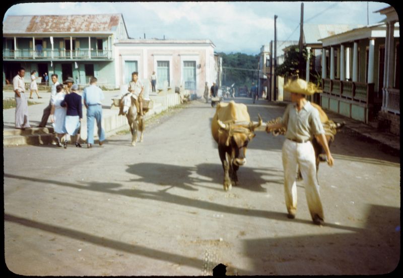 Everyday Life of Puerto Rico in the Mid-1940s Through Amazing Color ...