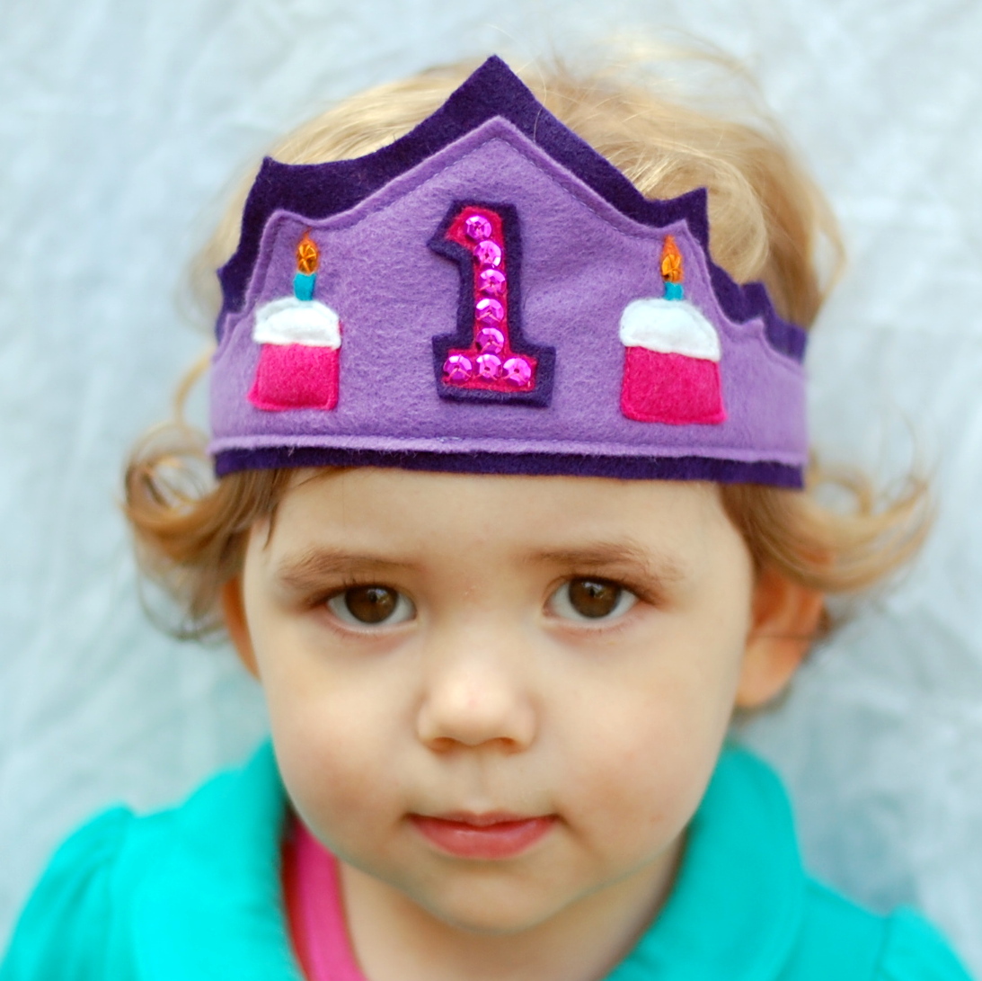 SewBaby Crafts: Custom Birthday Crowns