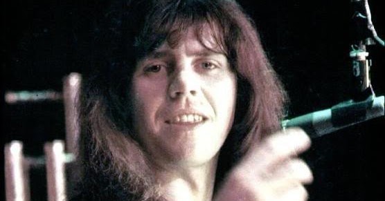 Zona Rock Dan Metal : MICK TUCKER
