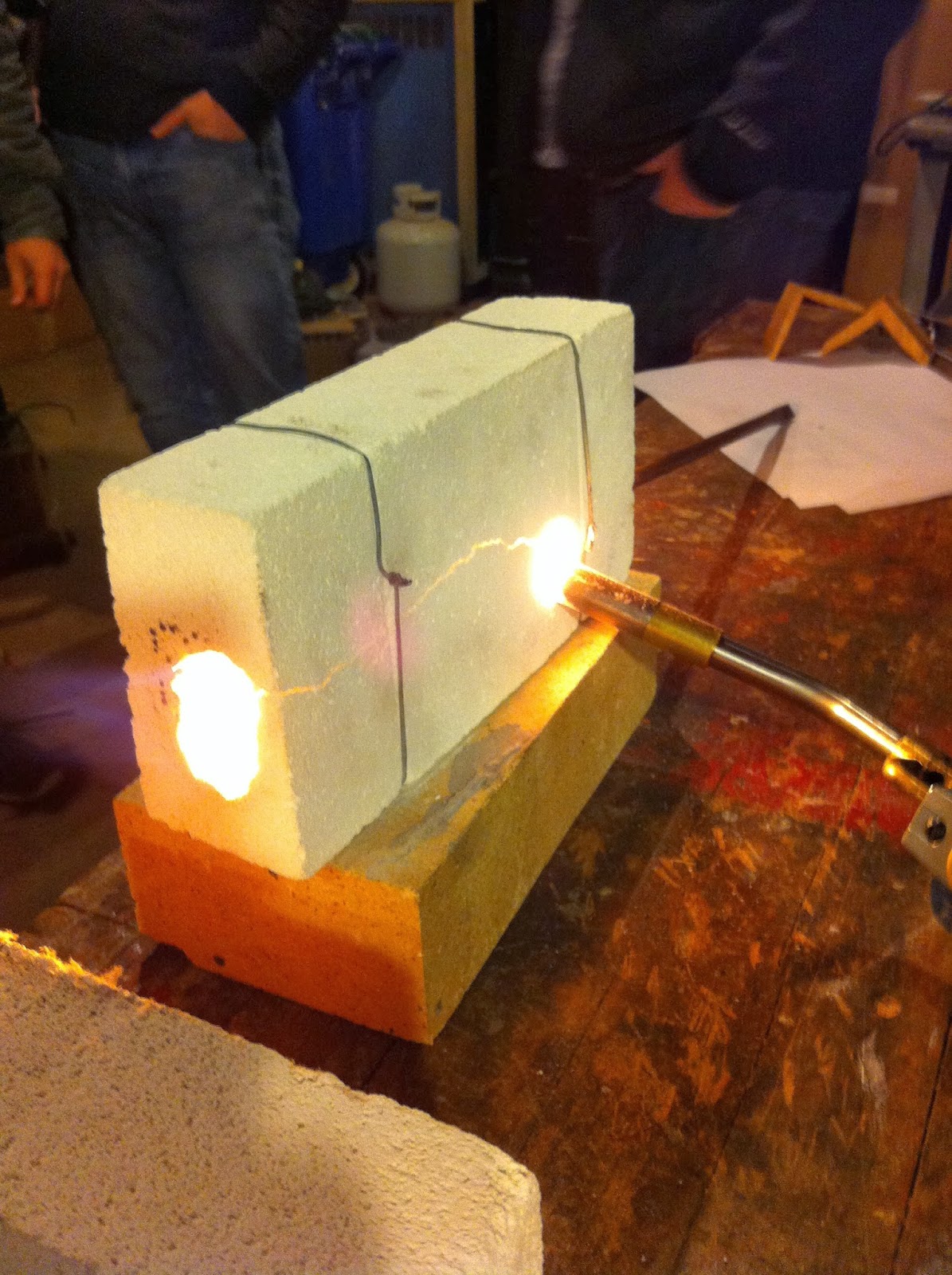 D'Bug's Life: How To Make a Mini-Forge
