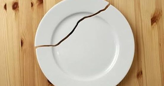 Paraguas con goteras: Nunca rompió un plato.