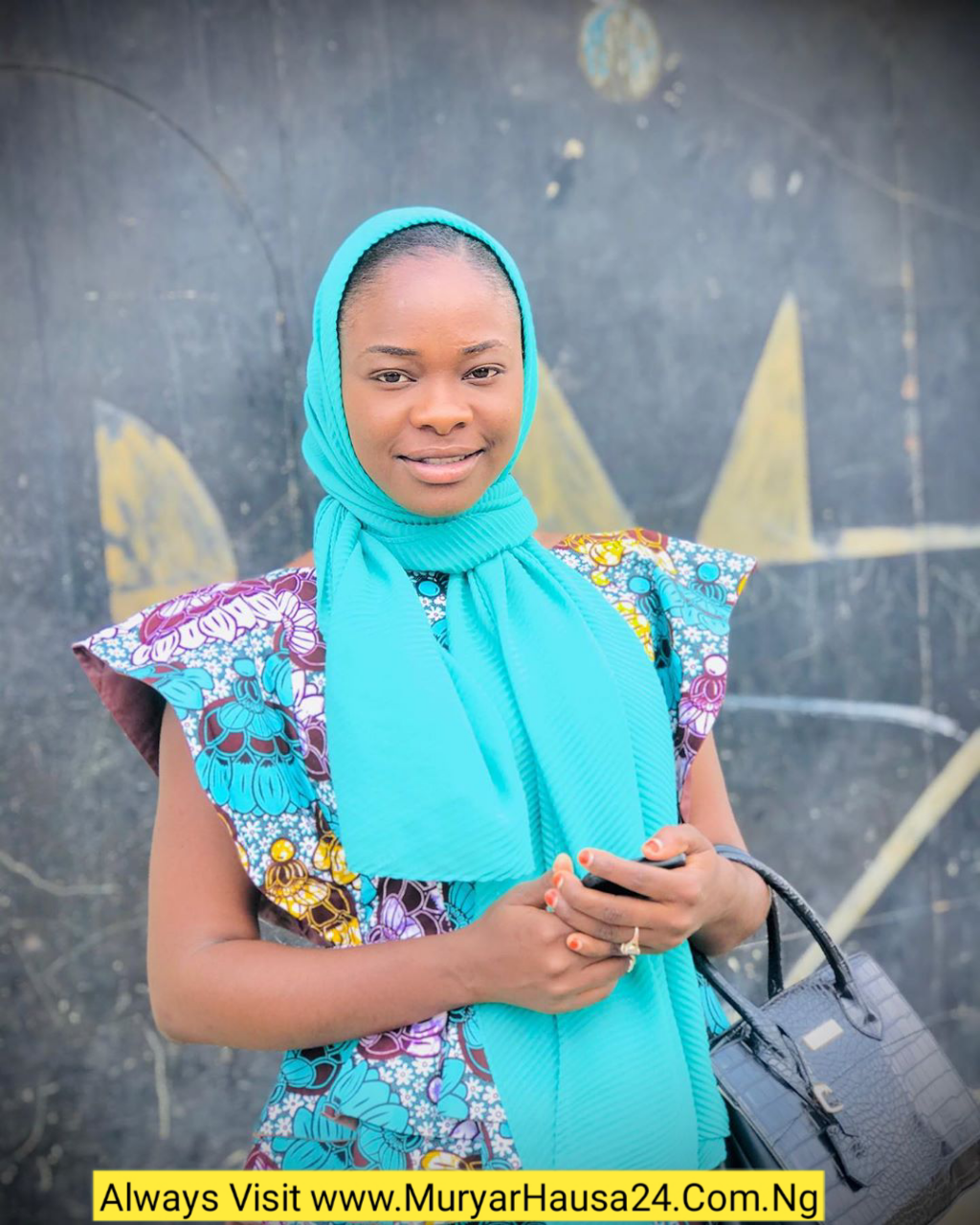 Kalli Zafafan Hotunan Minal Ahmad - MURYAR HAUSA24 ONLINE MEDIA