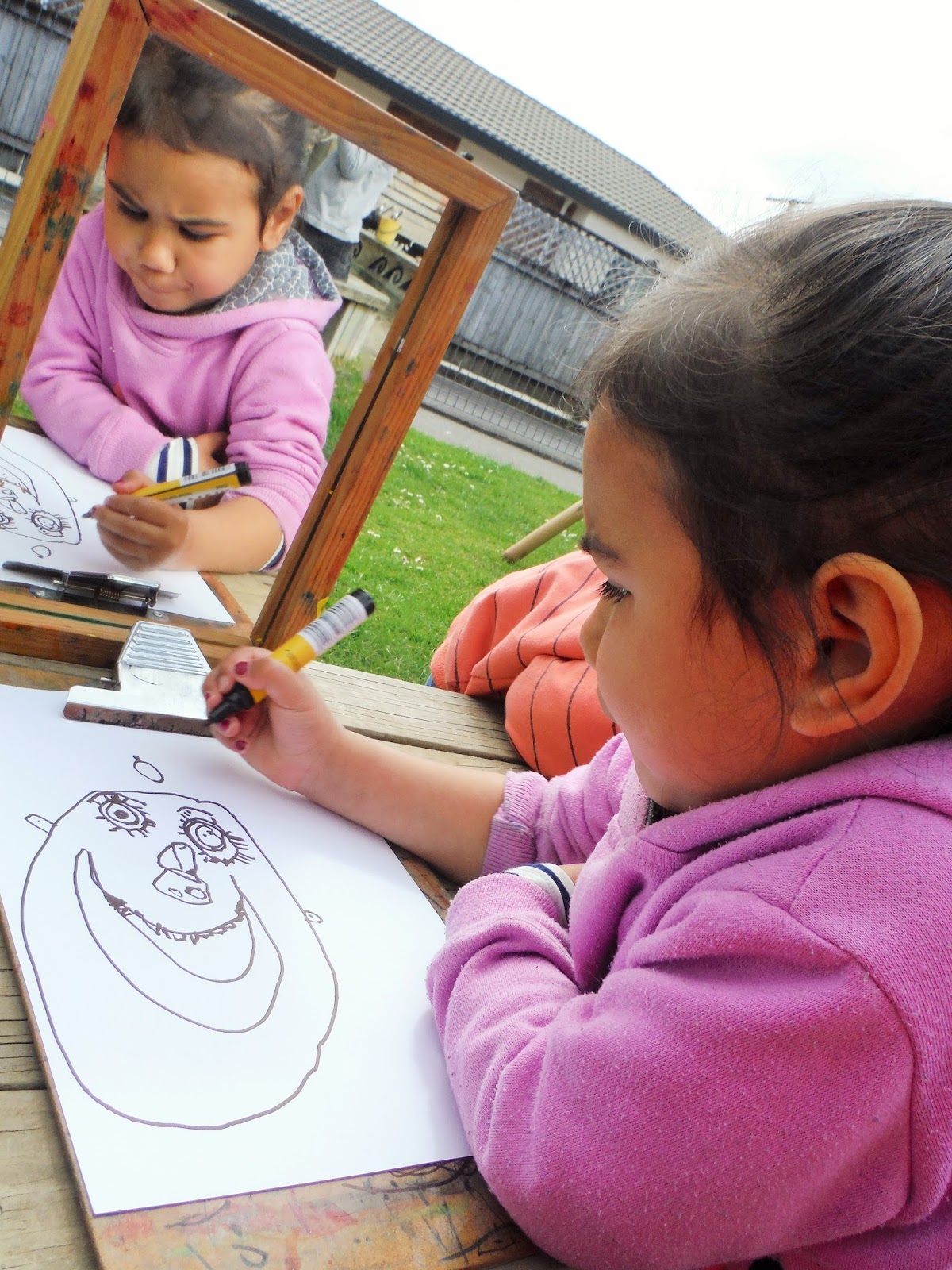 Mairtown Kindergarten: Exploring portraits: Why do we have a face?