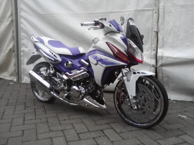 Foto Modifikasi Motor Honda CS 1 Terbaru 2015