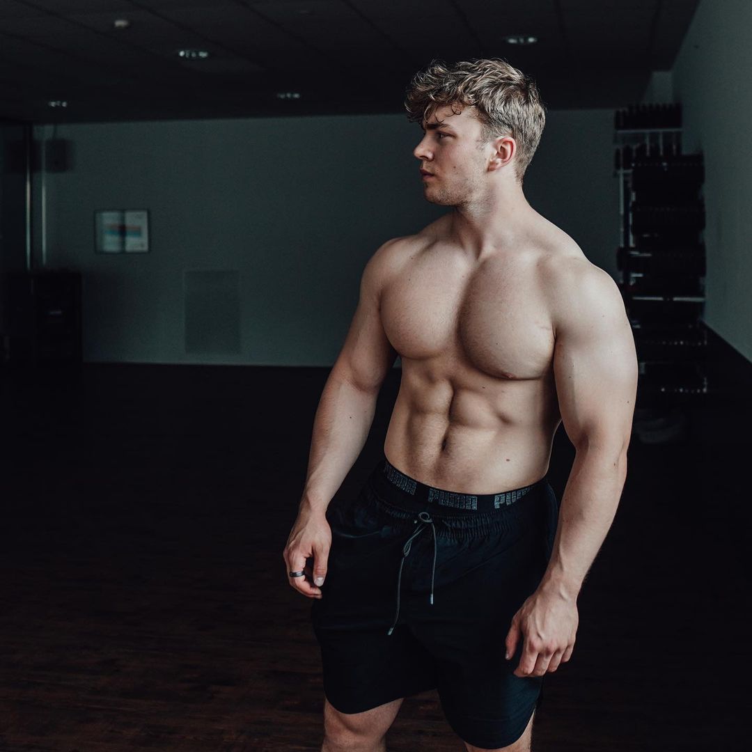 the beauty of male muscle: Ramon