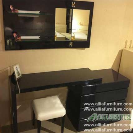 Meja rias kaca minimalis model angel - Allia Furniture