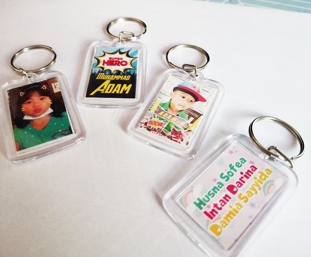 cenderahati keychain