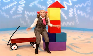 Sesame Street Guide: Elmo's World Building Things