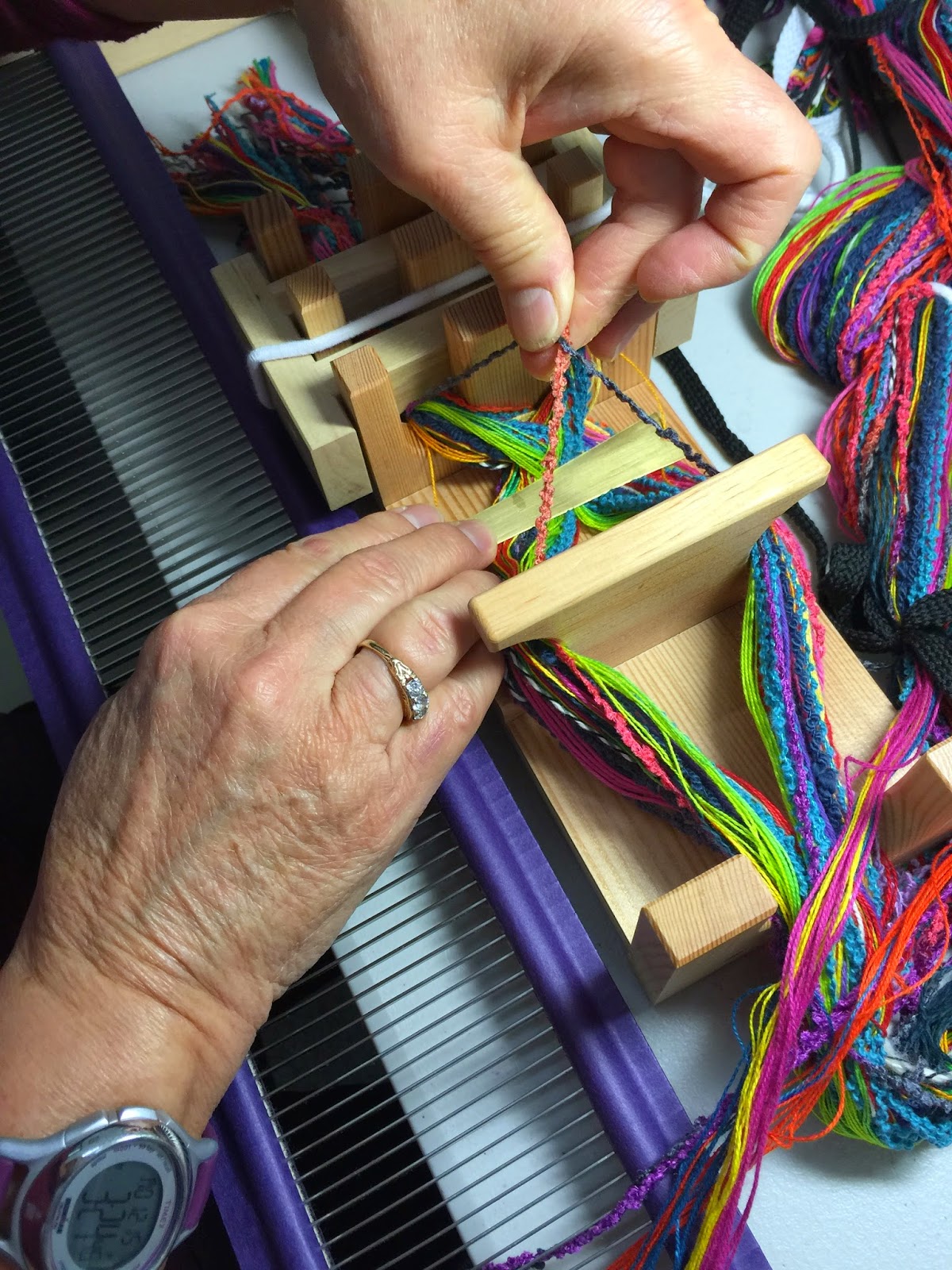 CENTERING WITH FIBER: Saori 4 harness loom : Threading away from the loom