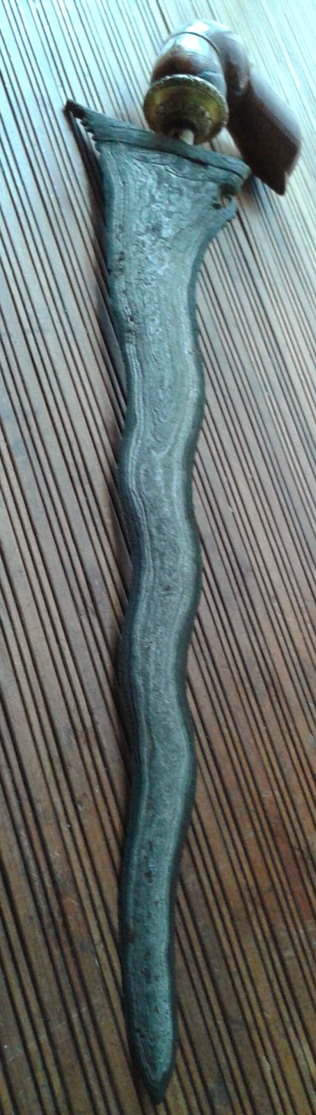 Badai Mencak Kelambit Biru: Keris Bugis Penghulu , Luk 7 , Semenanjung