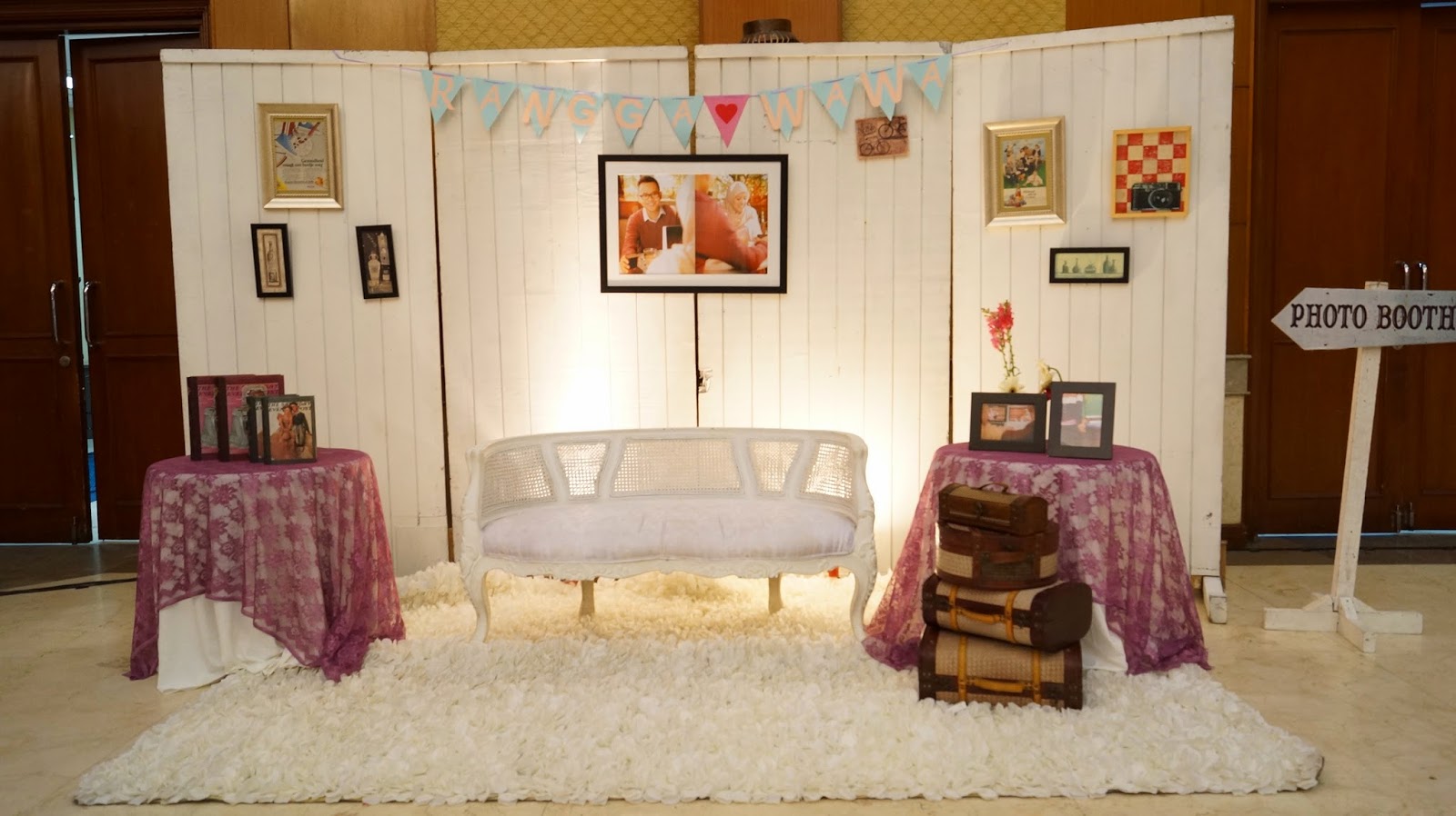Pondok Indah Lestari: Dekorasi Photo Booth - Wall Of Fame Resepsi ...