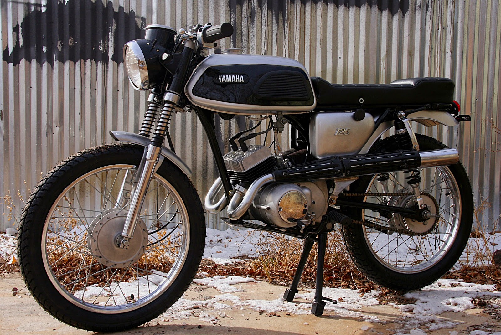 Rusty Bolt Garage: 1968 YAMAHA AS1-C Street Scrambler