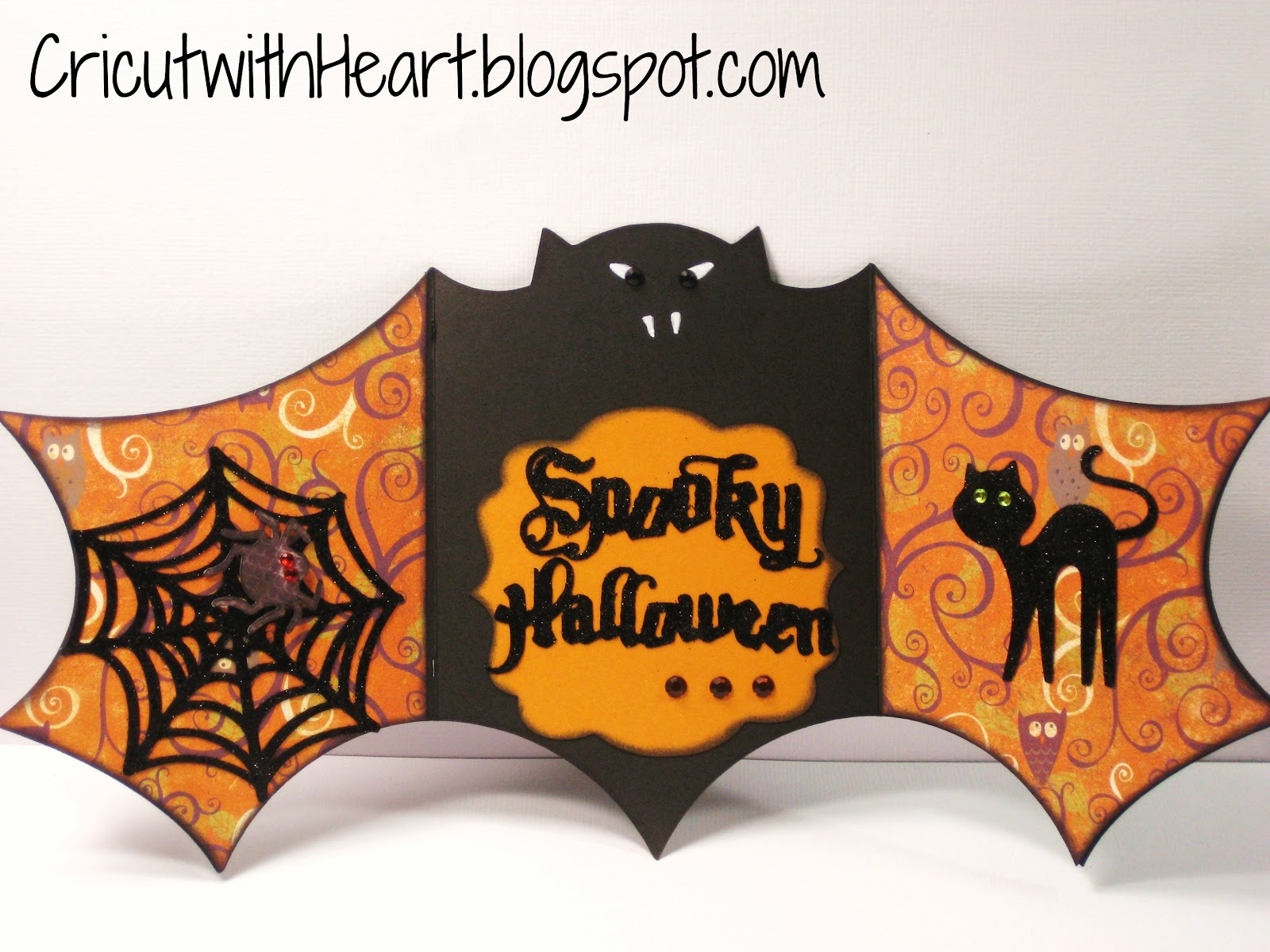 Cricut with Heart: Artiste Bat Card