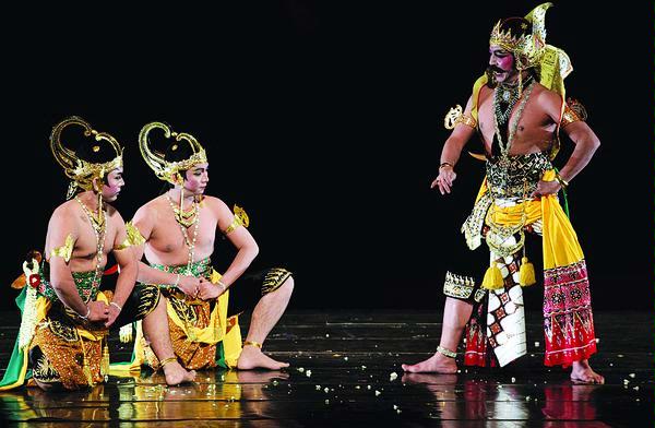 MASSUGIWLSI: WAYANG ORANG ASLI INDONESIA