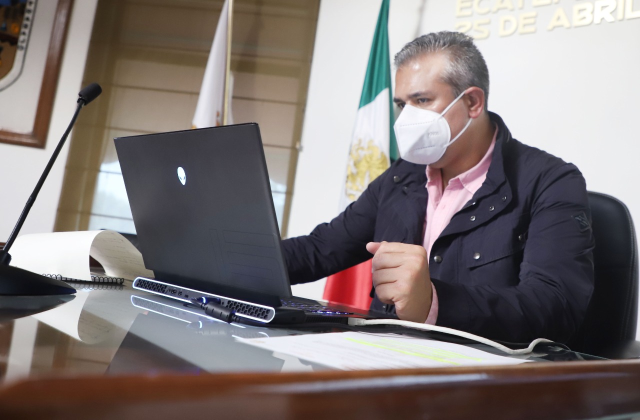 El mexiquense Hoy: La Empresa "Arias Consultores" refiere a Fernando Vilchis como el alcalde de ...