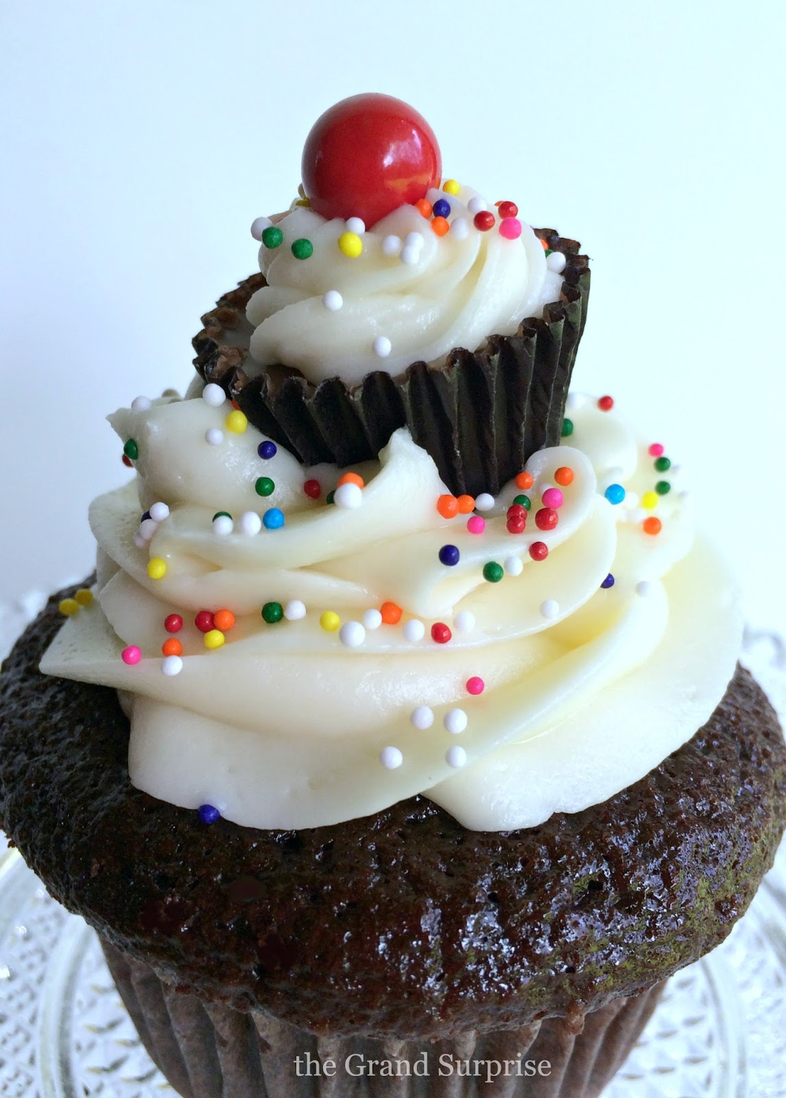 the Grand Surprise!: Peanut Butter Cup Cupcakes