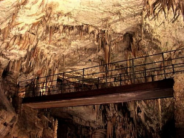 anythinglily: Balkan Travel Part 24: Postojna Cave Park, Slovenia