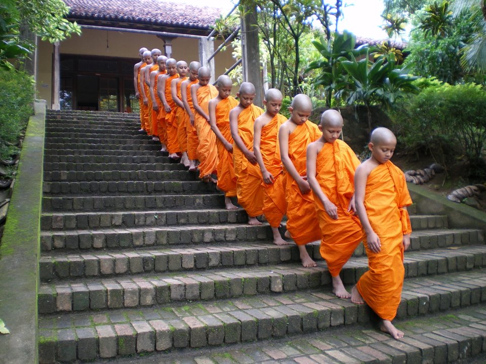 Kusalassa Upasampadā: අභිසම්භිධාන පිරිත සිංහල අර්ථය - අභිසම්භිධාන පිරිත ...