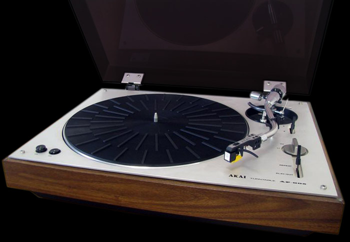 stereonomono - audio Hi Fi Compendium - 14 years on-line: Akai AP-005 turntable