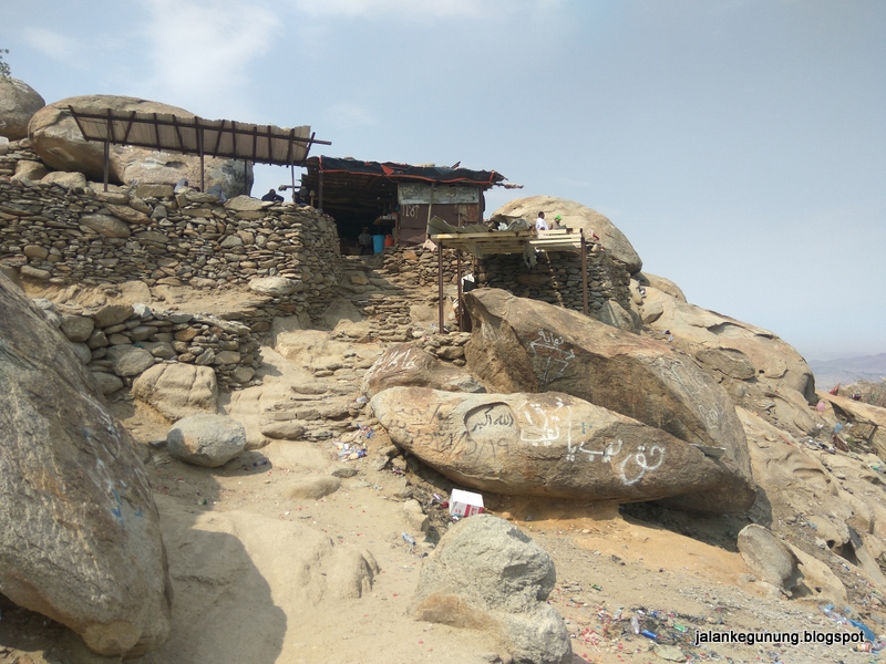 Jalan Ke Gunung: Mendaki Jabal Thur