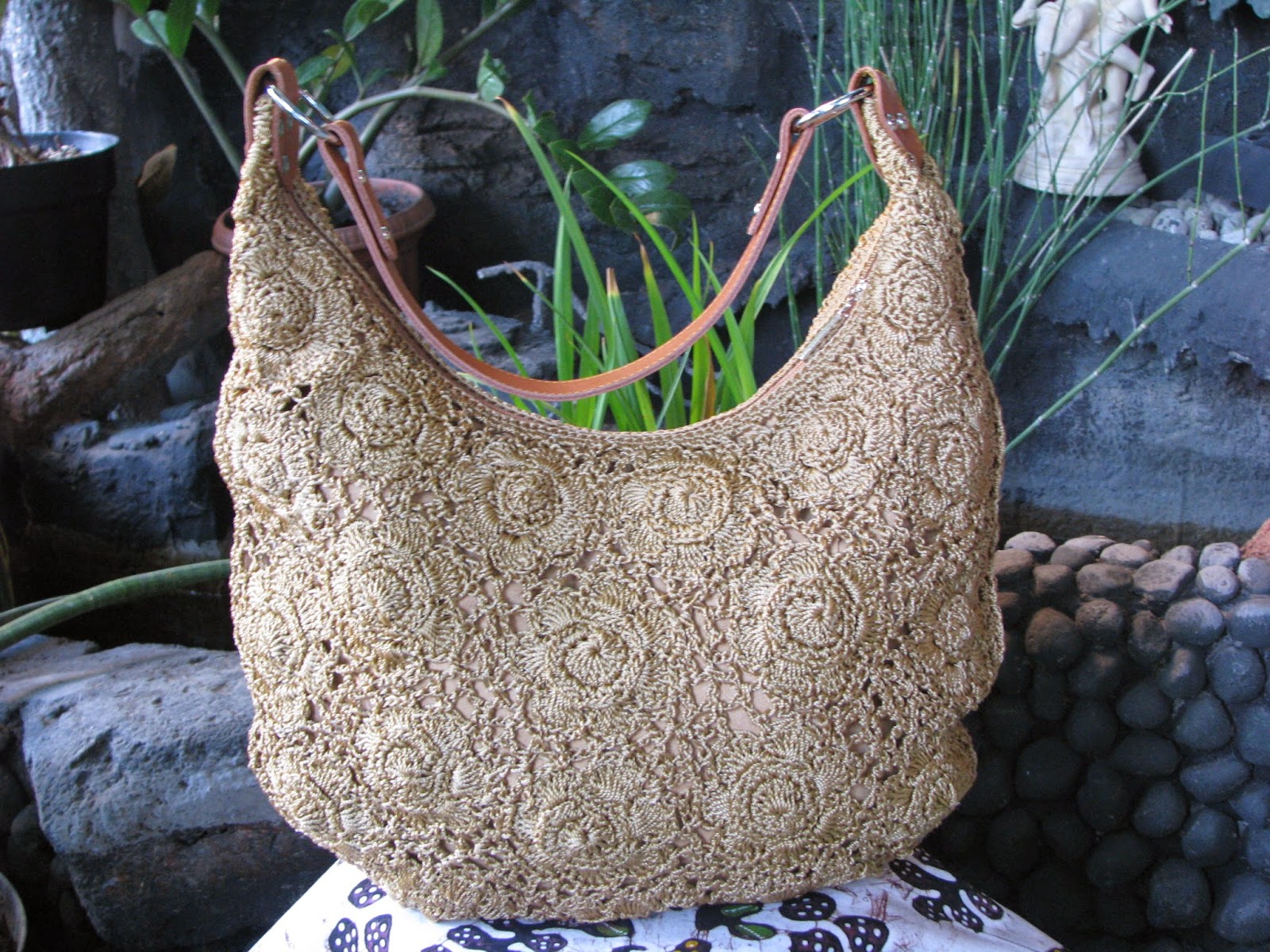 Batik and Leather Bags: TAS RAJUT