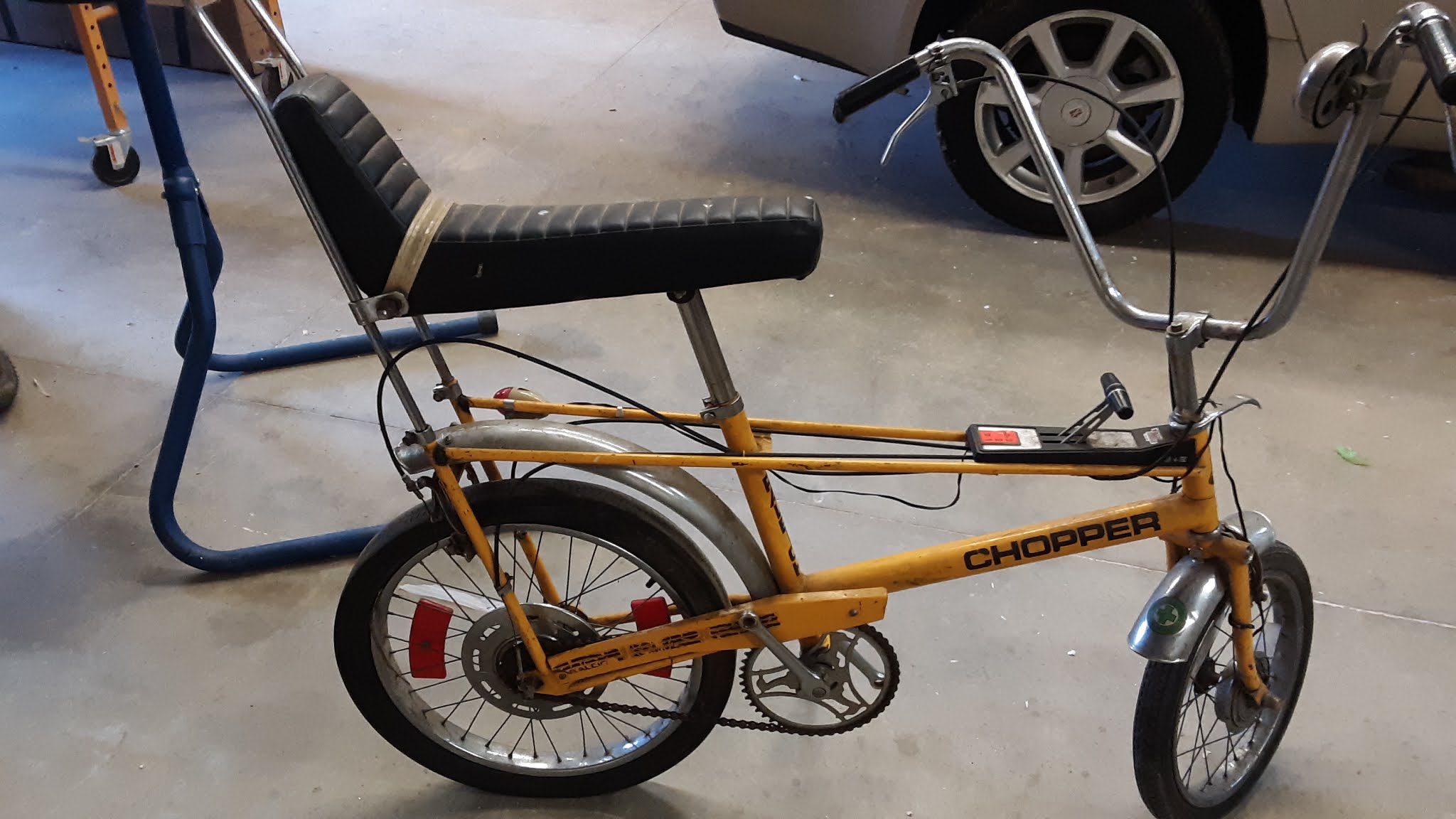 the raleigh chopper blog steve: LATE 1970 MK1 GOLDEN YELLOW MK1 3+2 CHOPPER